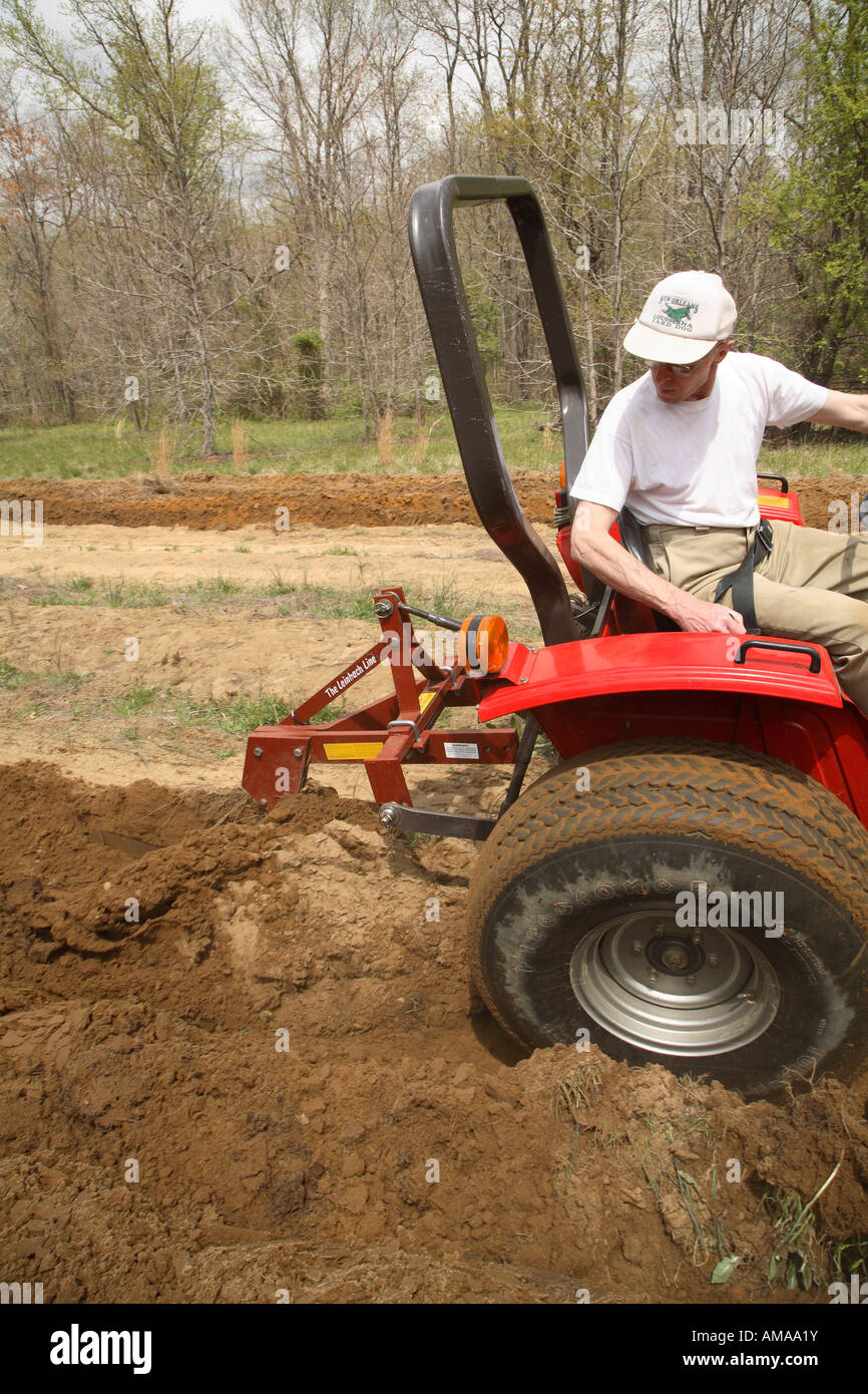 Fieldhand hi-res stock photography and images - Alamy