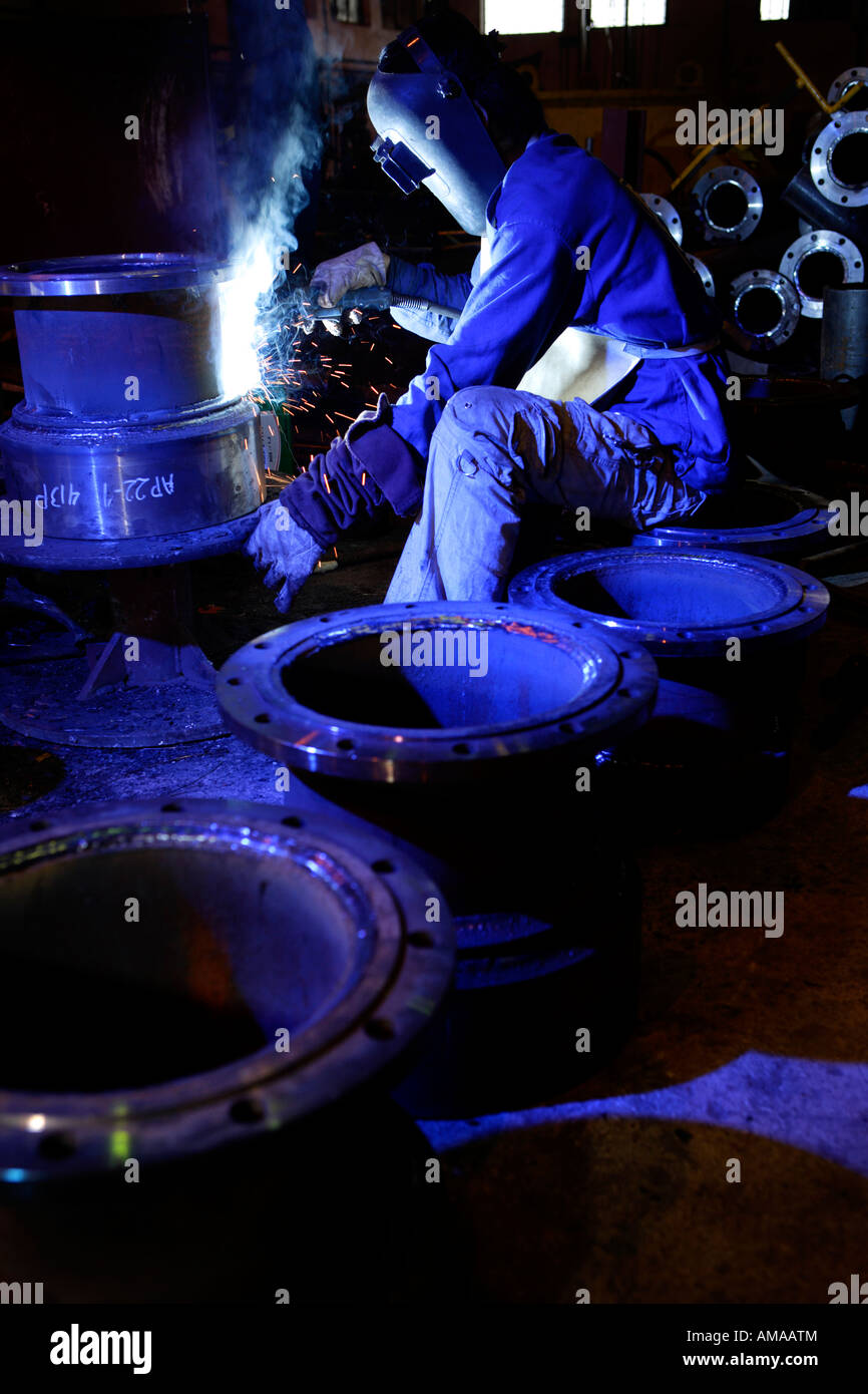 Welder Shipbuilding Pha Rung Ship Yard North Vietnam Asia Stock Photo ...