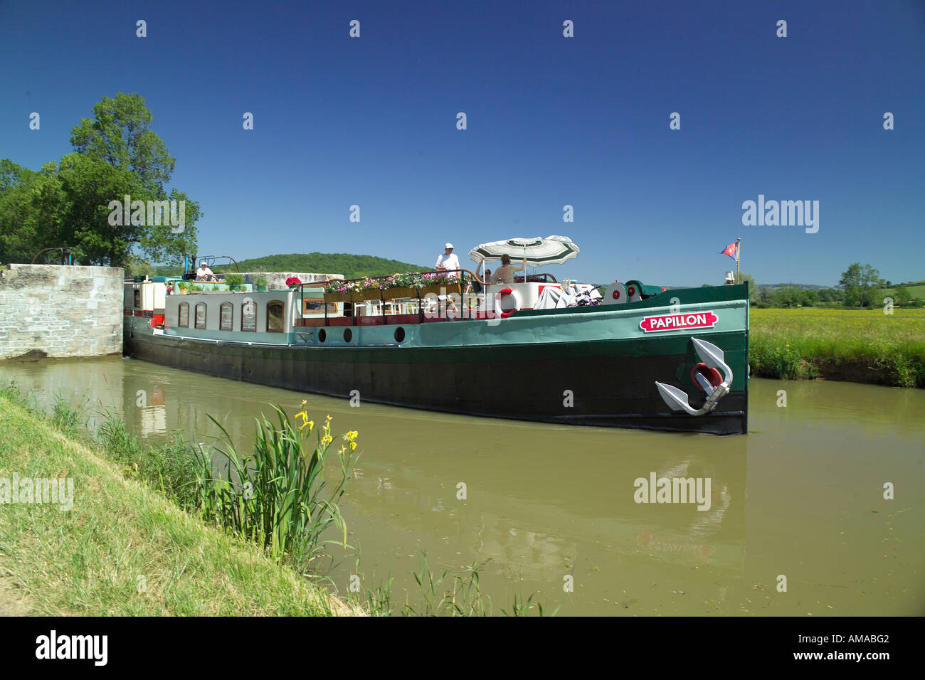 Cruising barge hi-res stock photography and images - Alamy