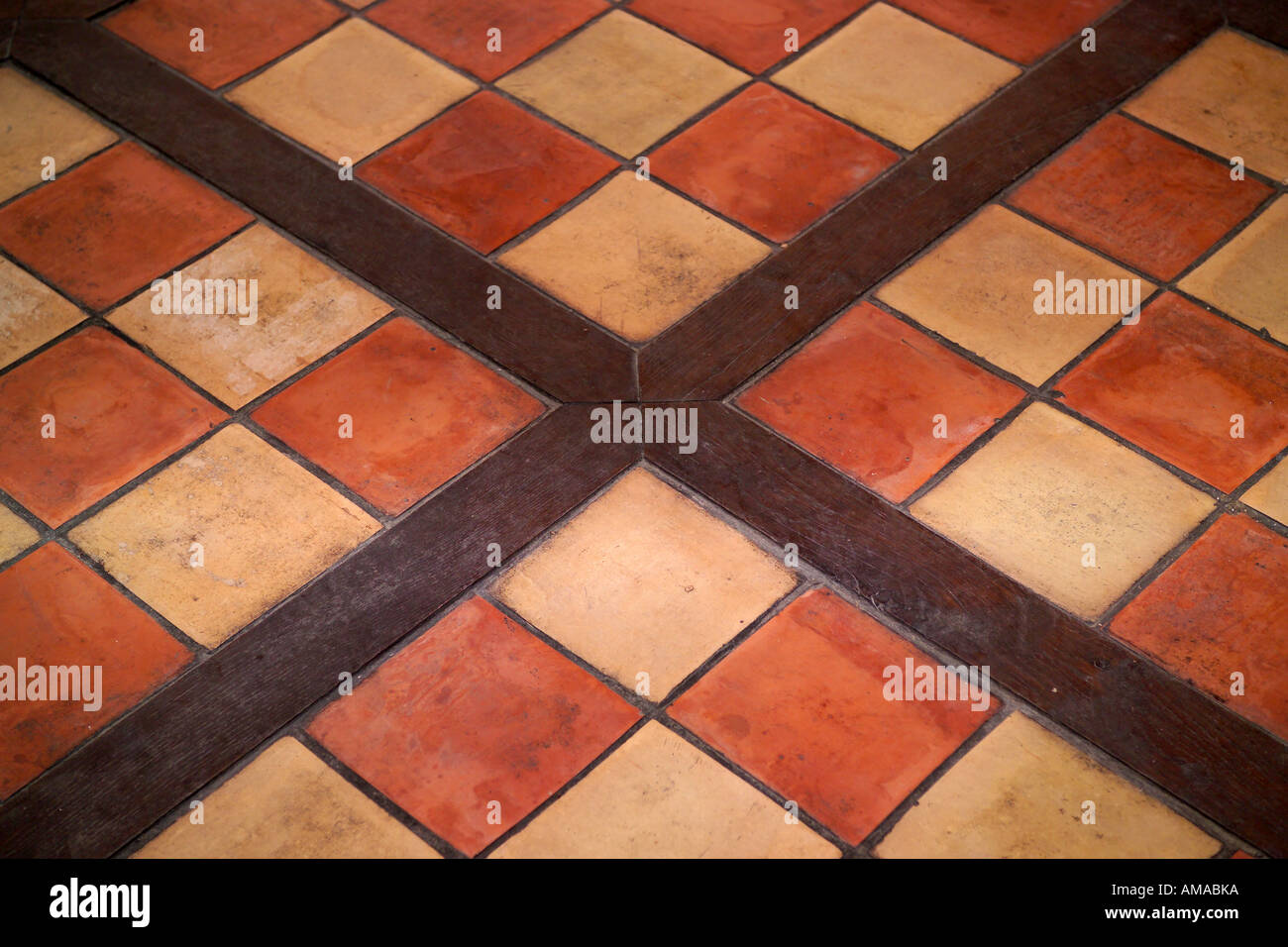 Patterned floor tiles hi-res stock photography and images - Alamy