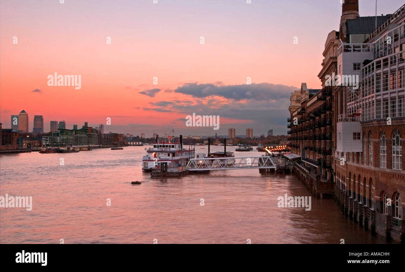 Shad thames dusk hi-res stock photography and images - Alamy