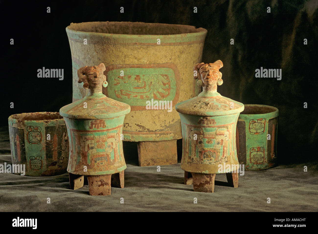 Maya, Copan, Honduras,Sub-Jaguar Tomb, Offering Vessels Stock Photo - Alamy