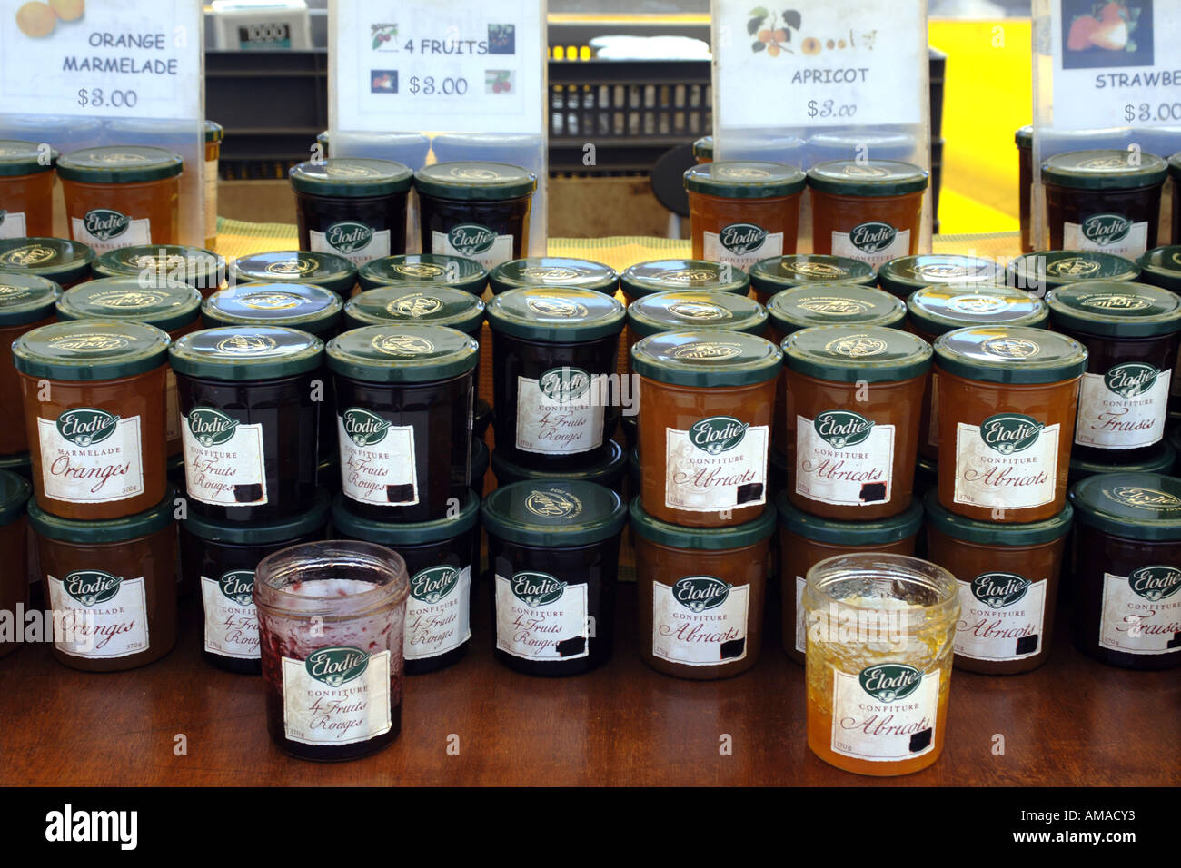 Farmers market stall selling jars hi-res stock photography and images ...