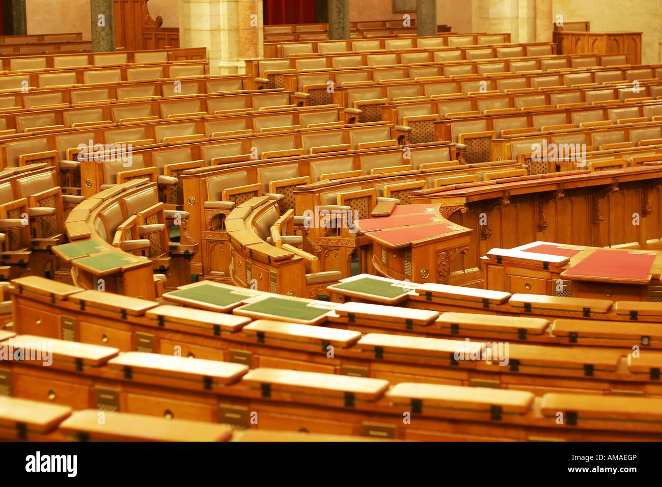 Assembly Chamber, Hungarian parliament building, Budapest, Hungary ...