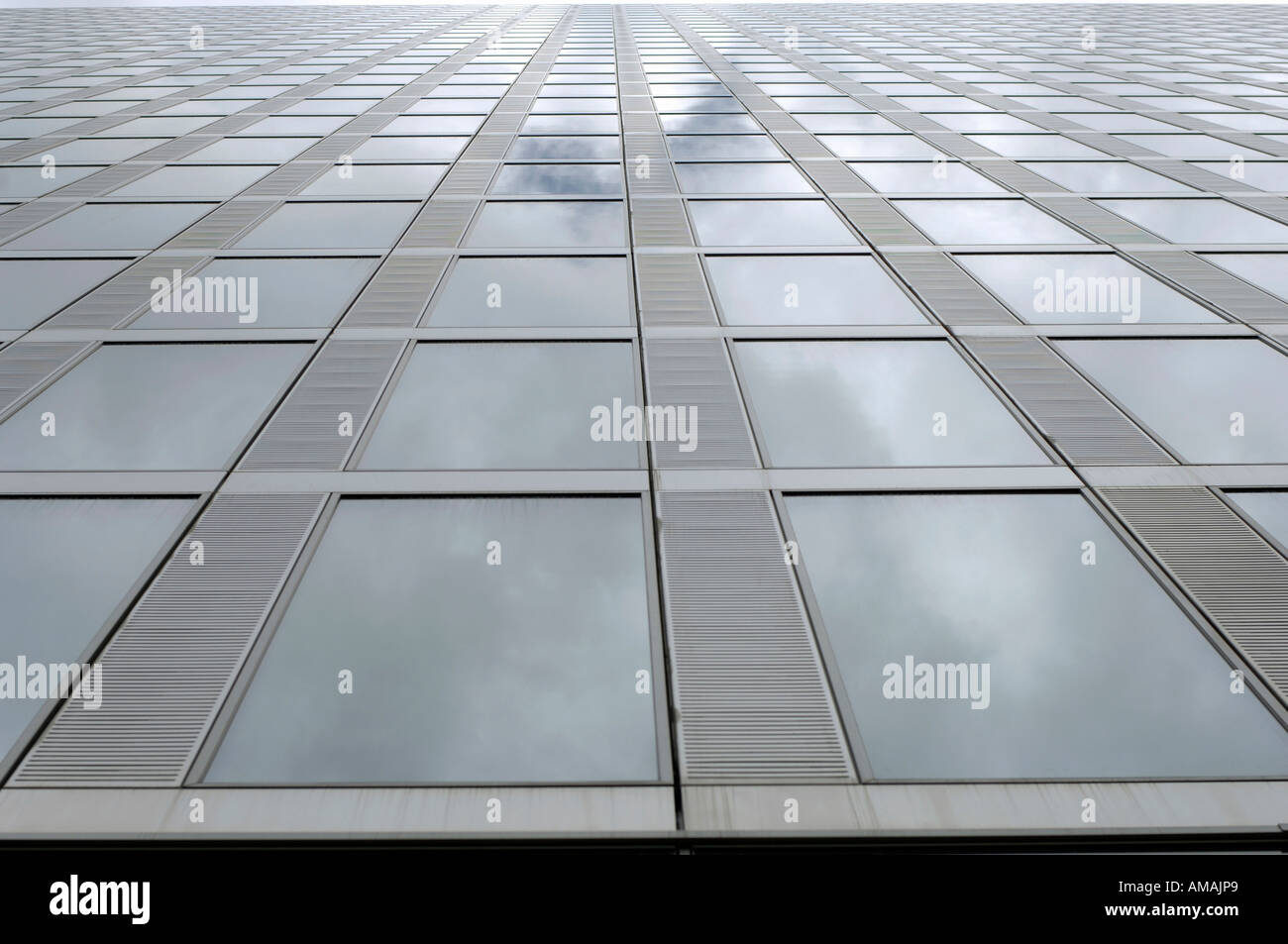 Detailed close up shot skyscraper hi-res stock photography and images ...
