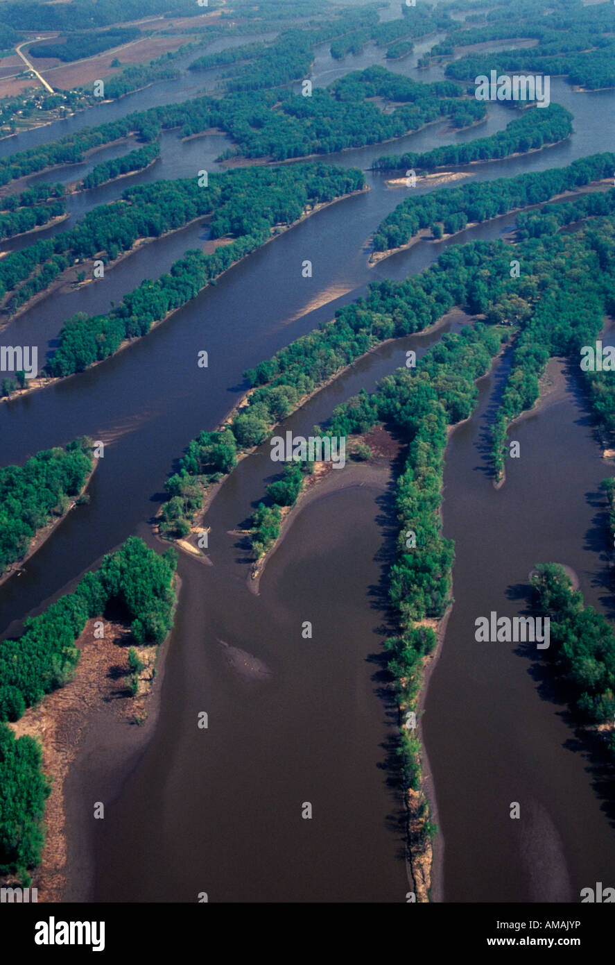 aerial of Mississippi River, Upper Mississippi River National Fish and ...