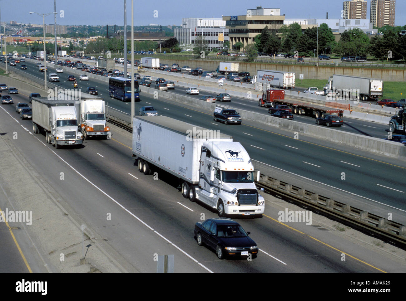 Toronto Canada traffic on the multi lane Highway 401 Stock Photo - Alamy