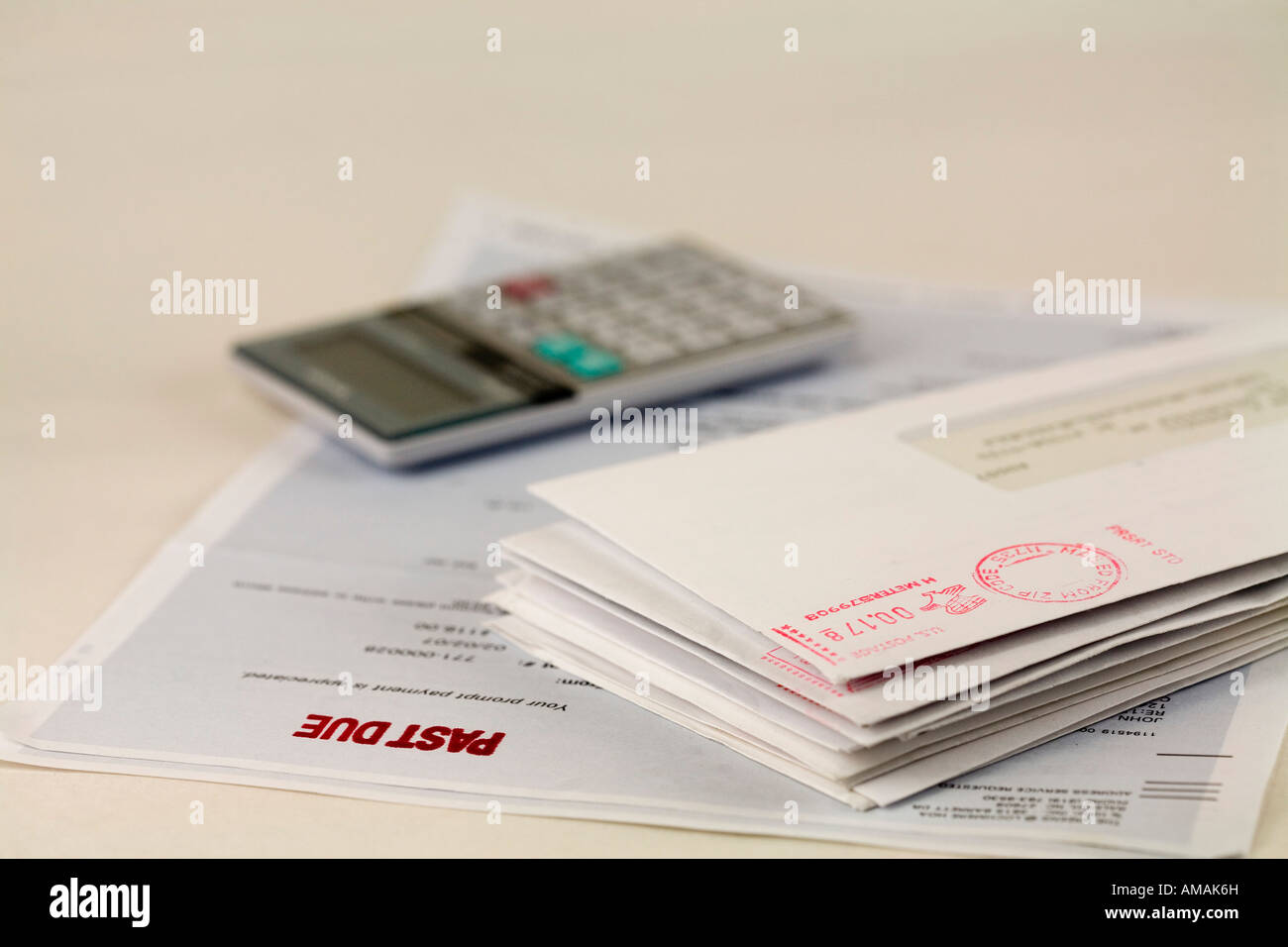 Past due stamp hi-res stock photography and images - Alamy