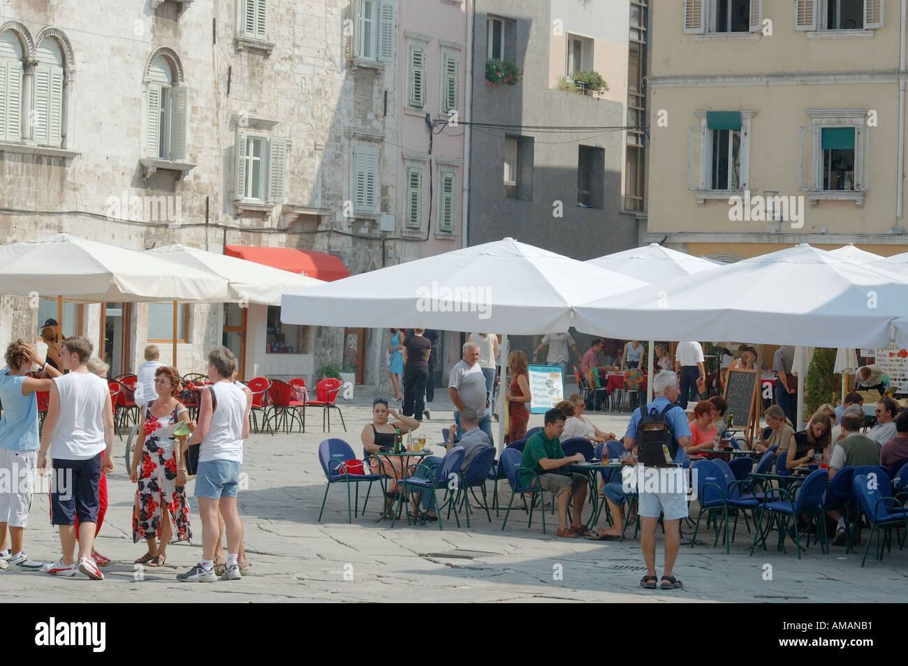 Pula street scene Stock Photo - Alamy