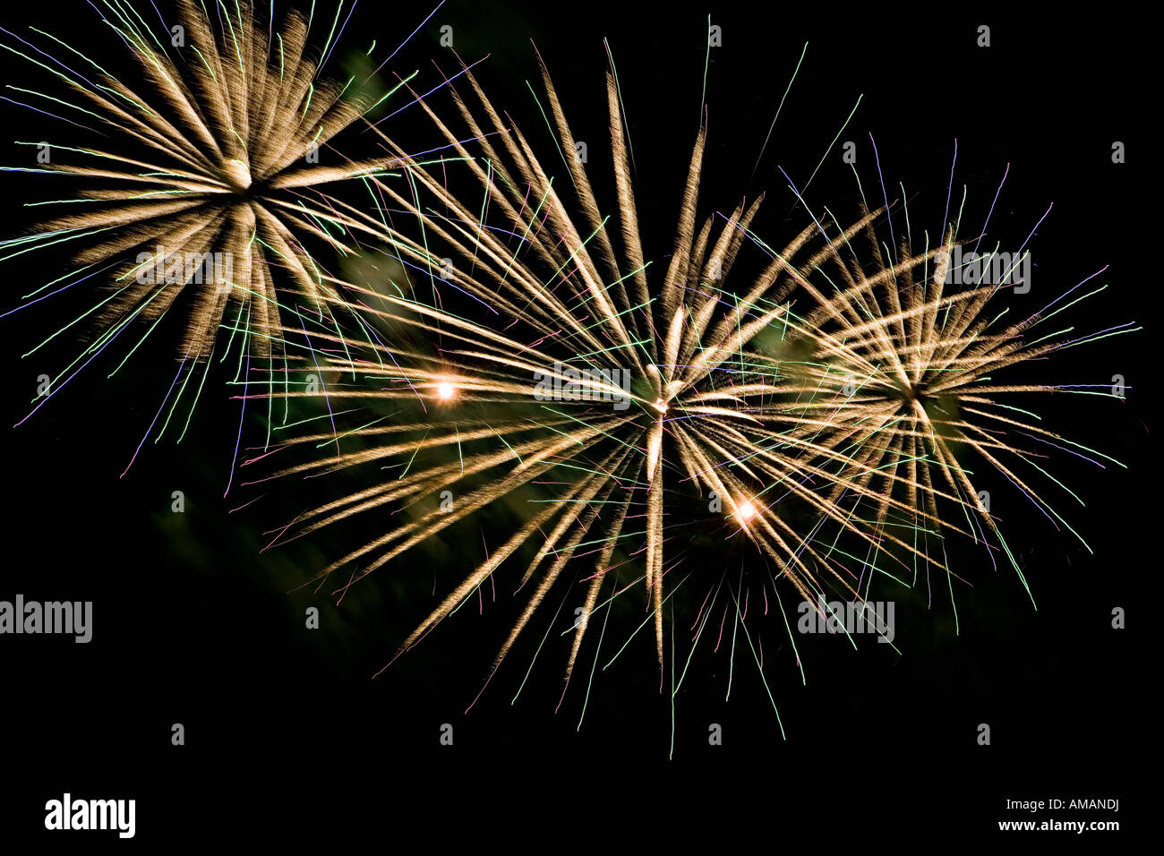 White fireworks hi-res stock photography and images - Alamy