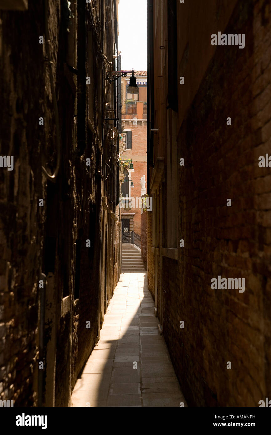 A narrow street in Venice Stock Photo - Alamy