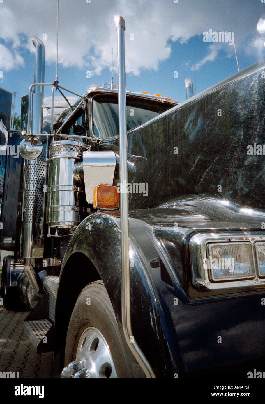 Close-up of Semi-Truck Stock Photo - Alamy