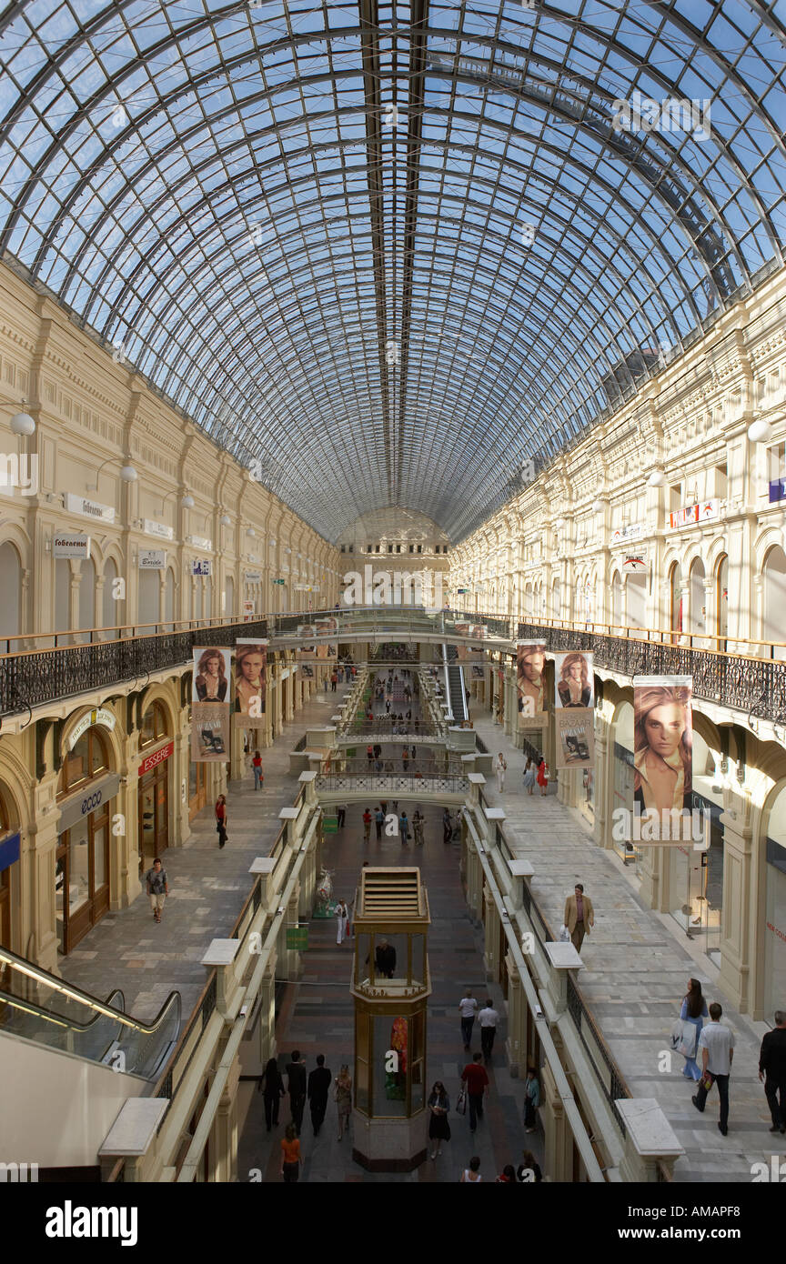 INTERIOR OF GUM DEPARTMENT STORE RED SQUARE MOSCOW RUSSIA Stock Photo ...