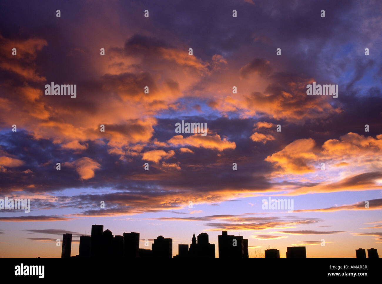 Boston skyline at sunset hi-res stock photography and images - Alamy