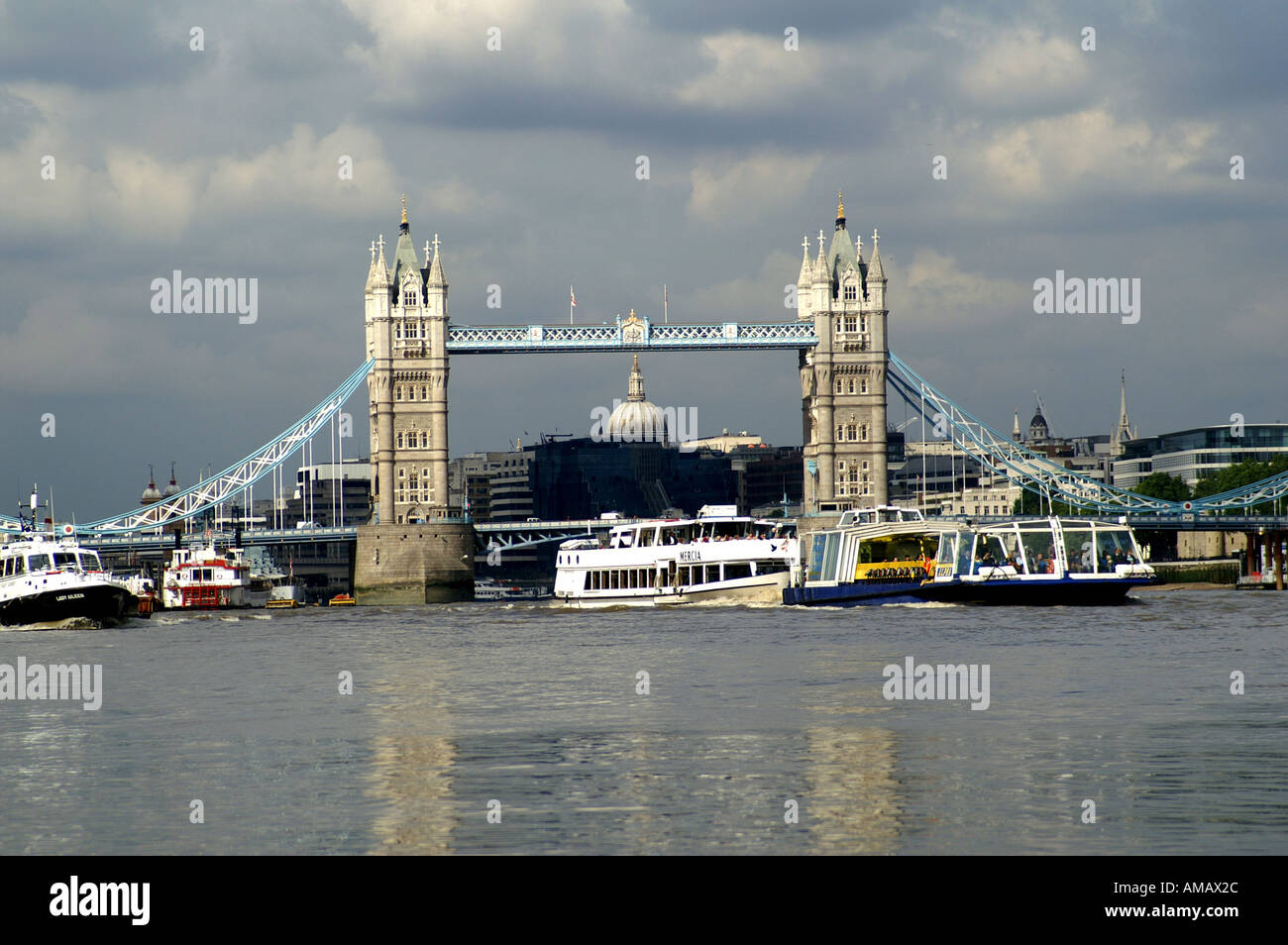 Tower Bridge over the river Thames from Rotherhithe Stock Photo - Alamy