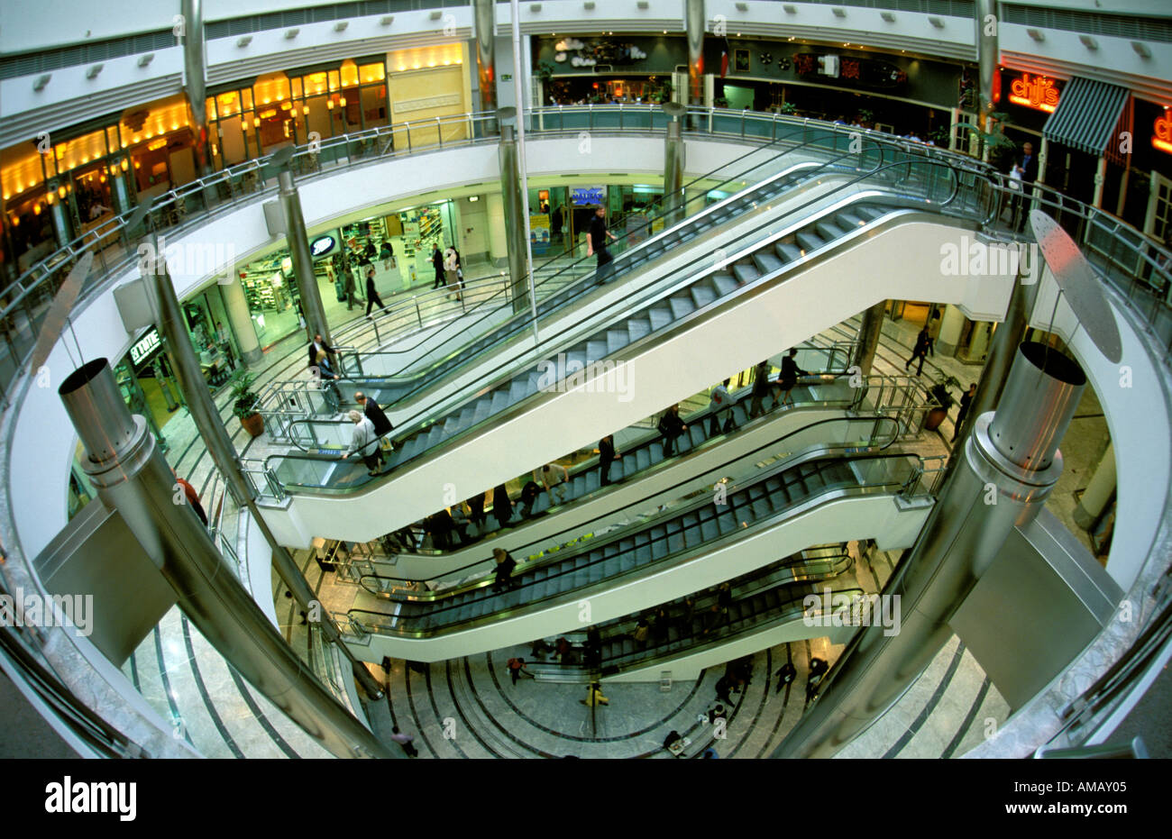 London Canary Wharf shopping mall Stock Photo - Alamy