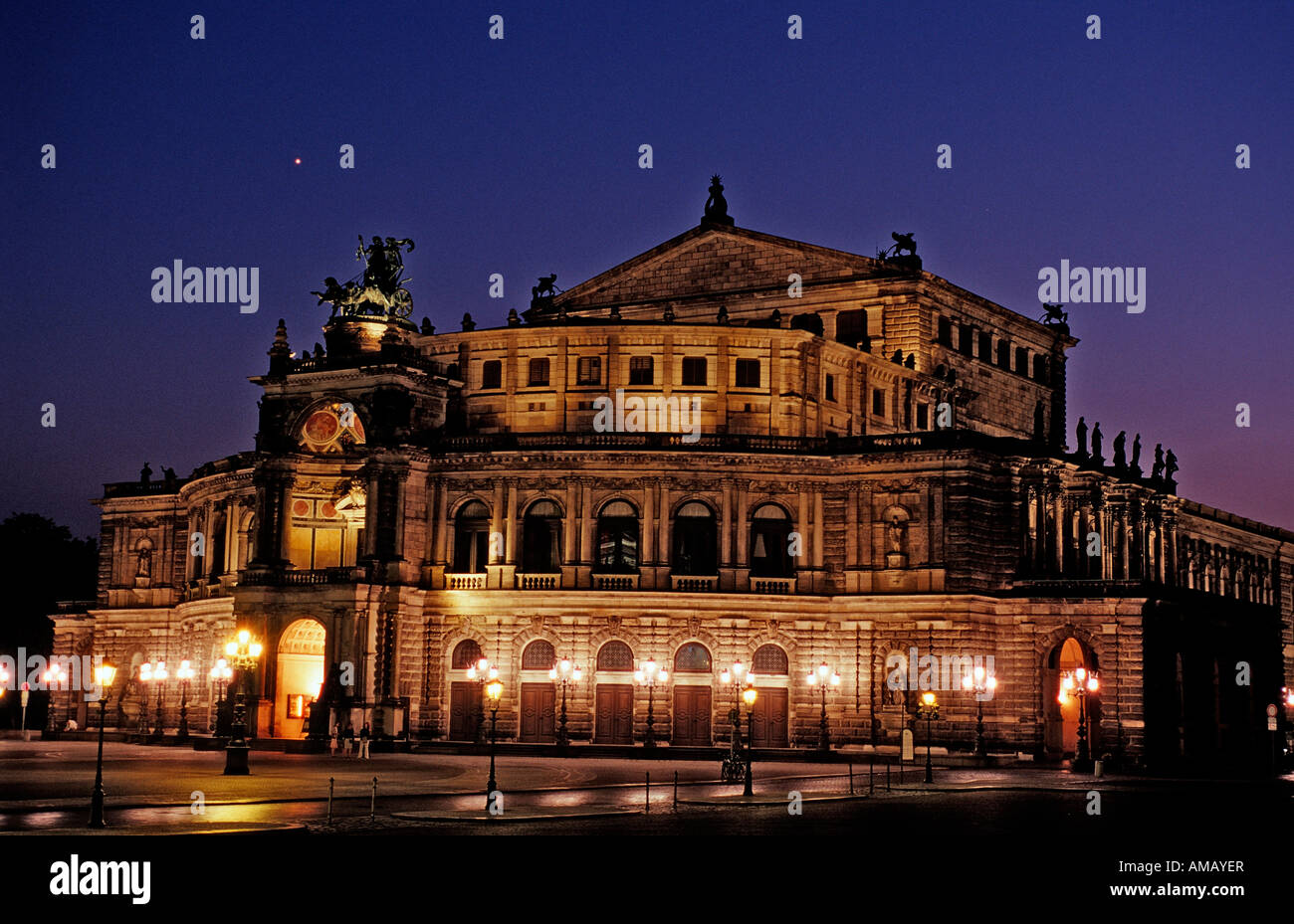 Opera semperoper architecture hi-res stock photography and images - Alamy