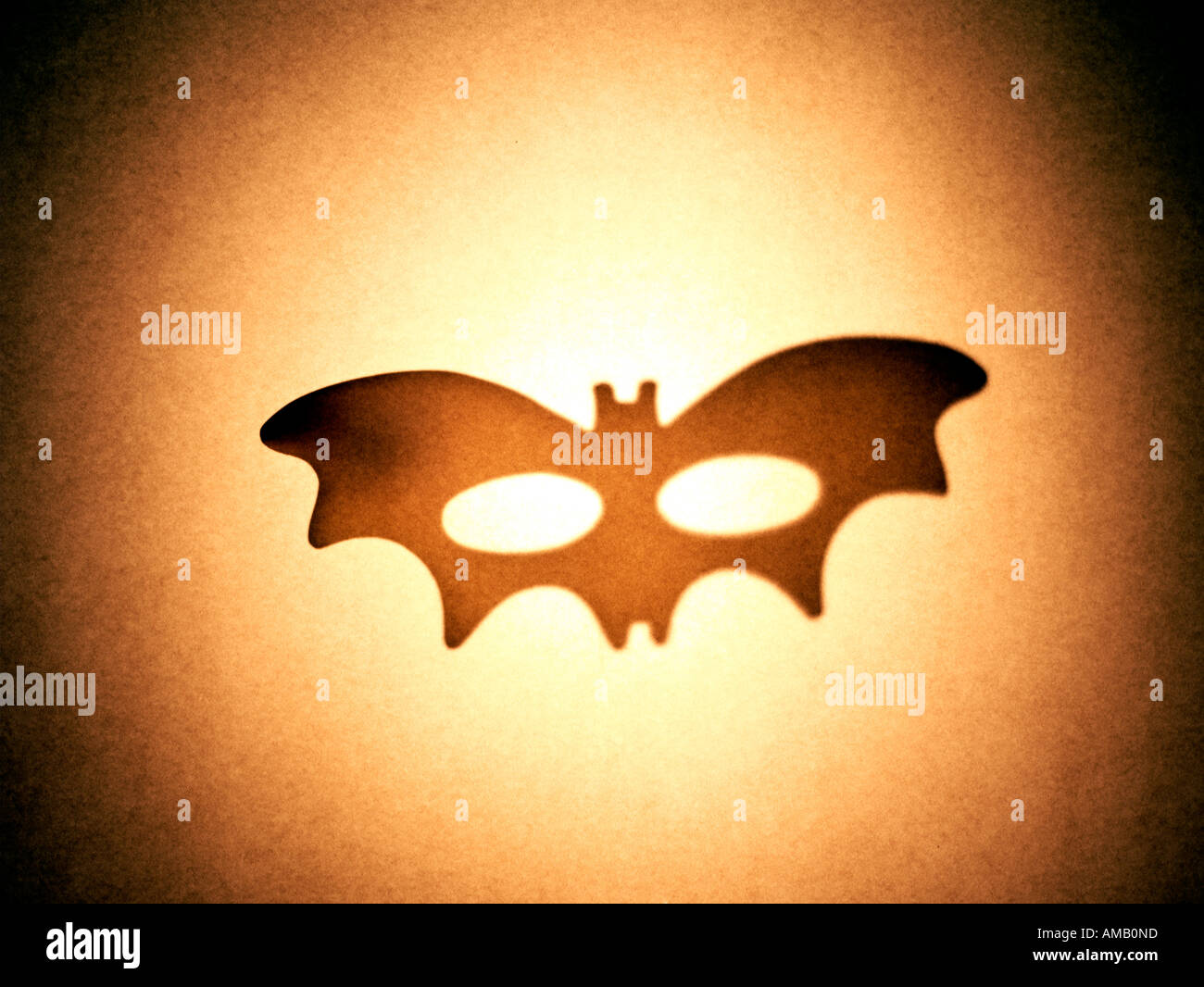 Bat outline hi-res stock photography and images - Alamy