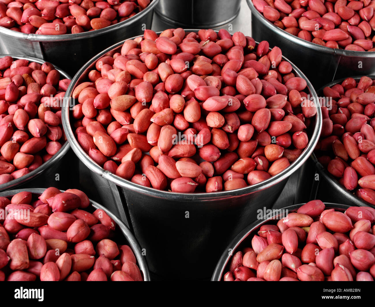 Redskin peanuts hi-res stock photography and images - Alamy
