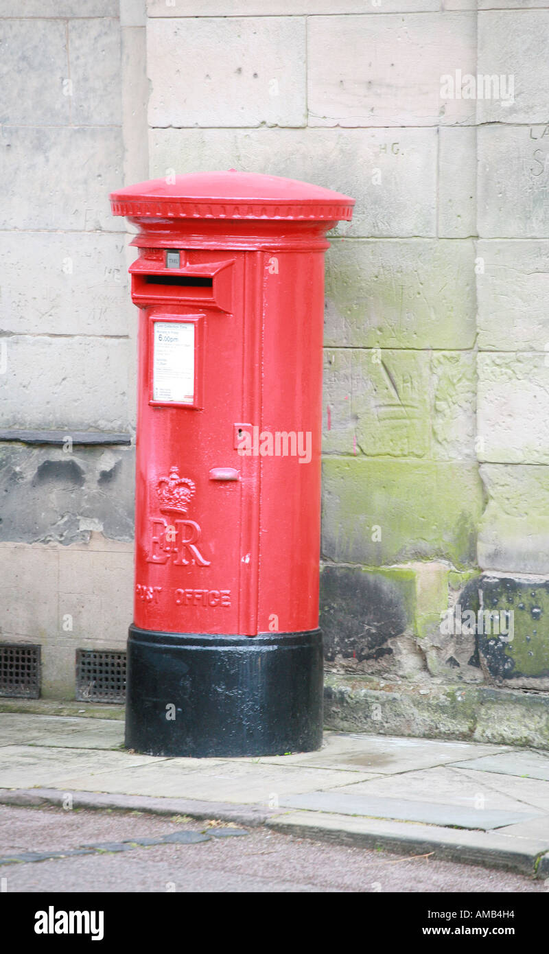 Red Post Box Stock Photo - Alamy