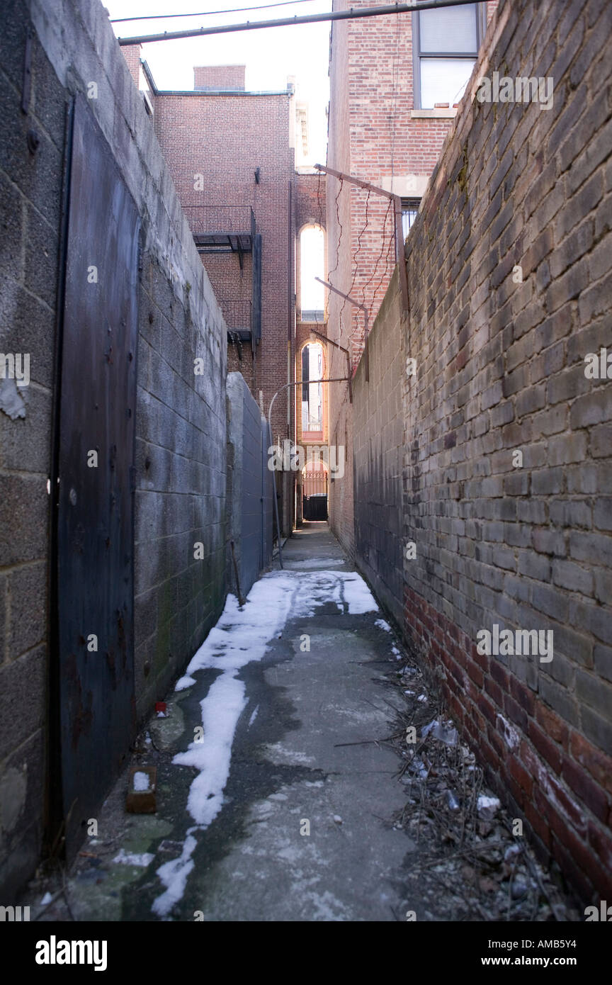 Claustrophobia vertical hi-res stock photography and images - Alamy