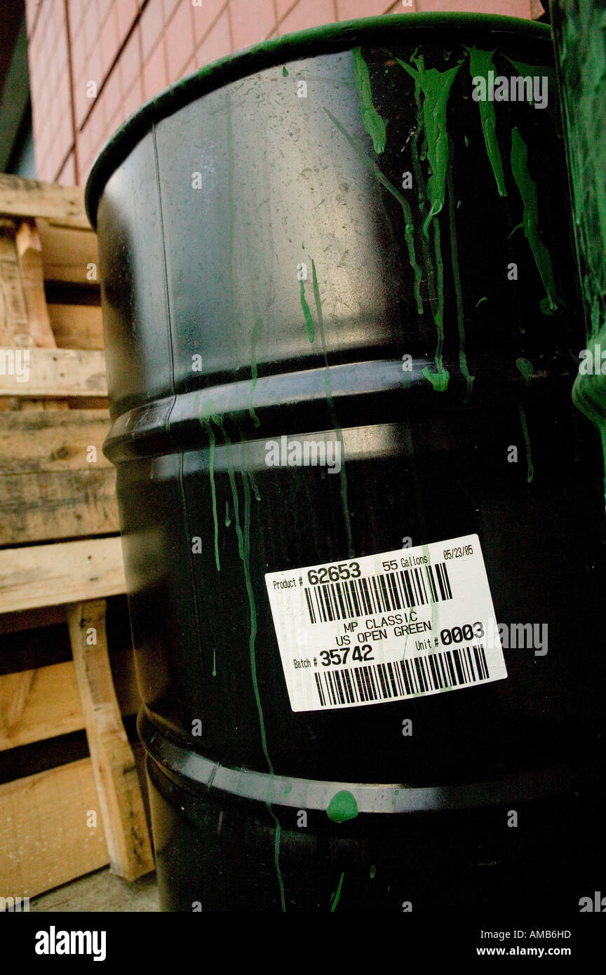 Flushing paint hi-res stock photography and images - Alamy