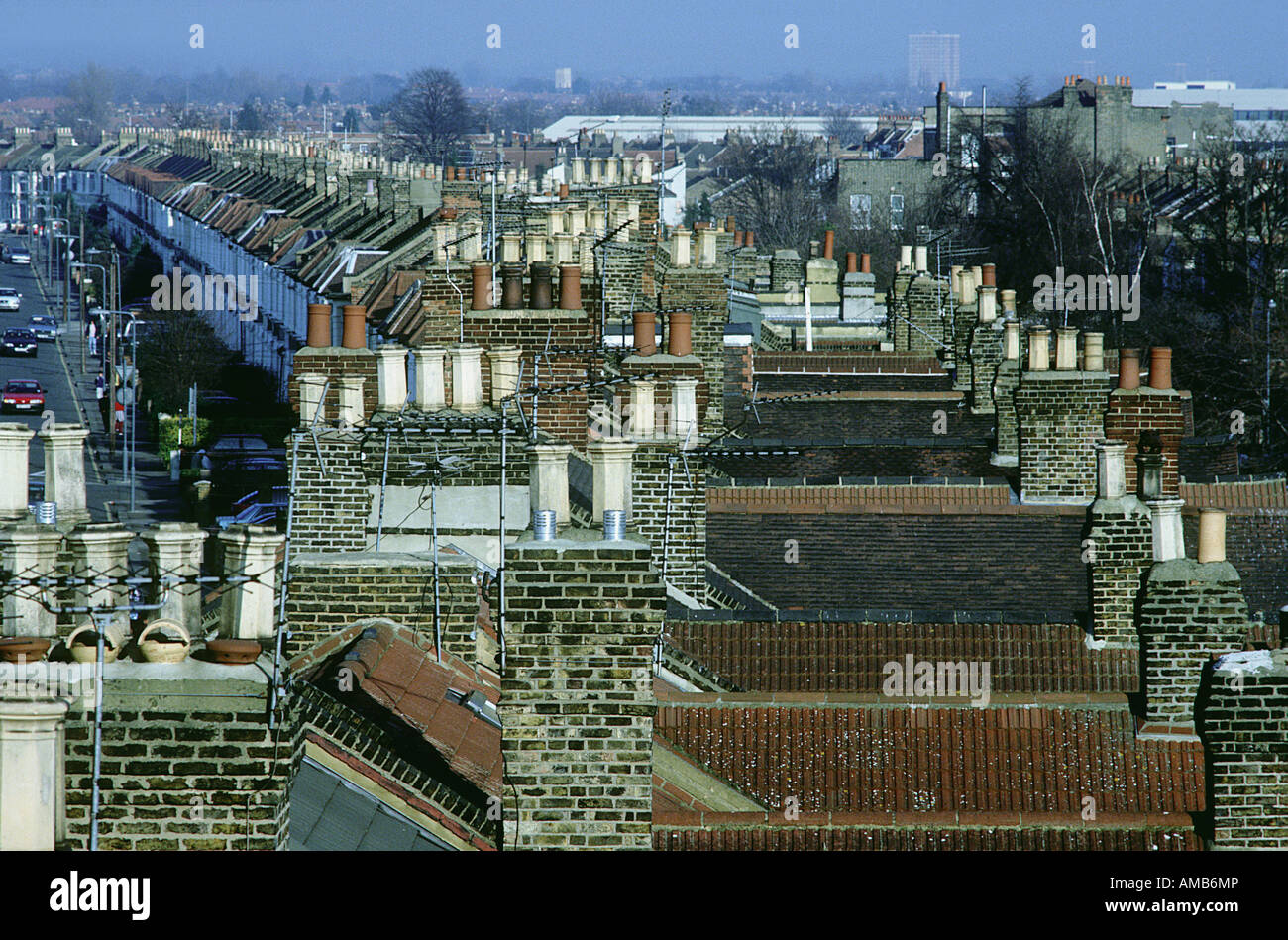 London chimney pots hi-res stock photography and images - Alamy