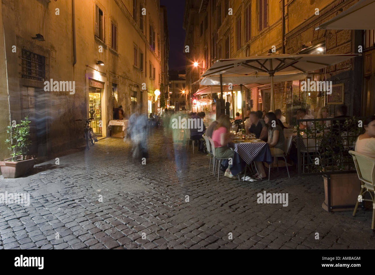 night scenery in Trastevere, Italy, Rome Stock Photo - Alamy