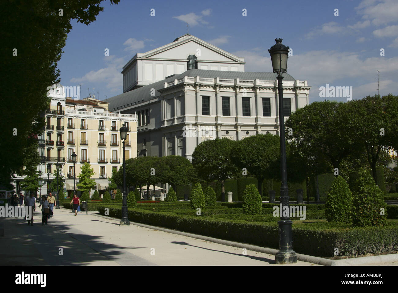 Teatro real opera madrid hi-res stock photography and images - Alamy