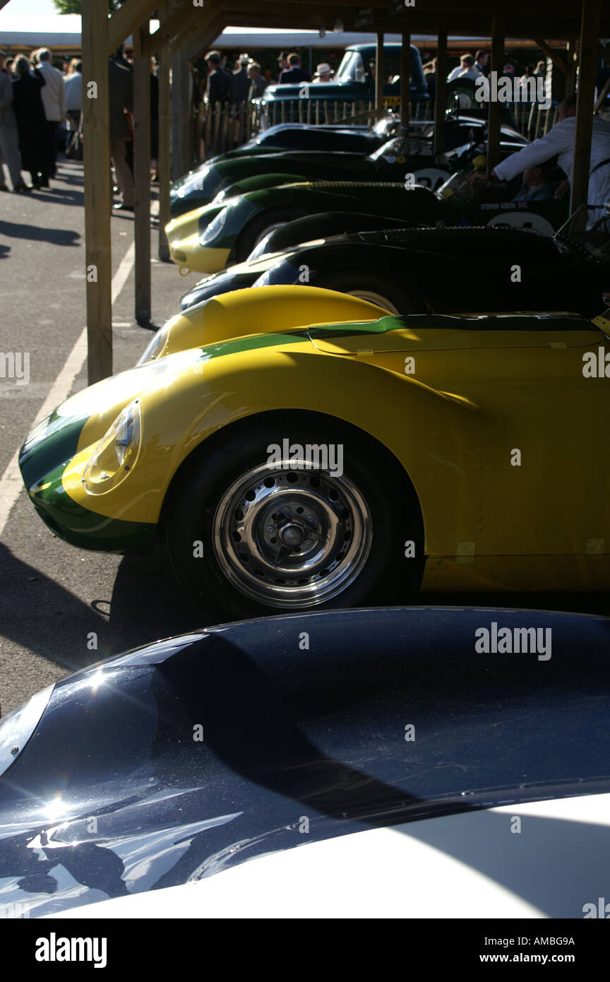 line up of cars Stock Photo - Alamy