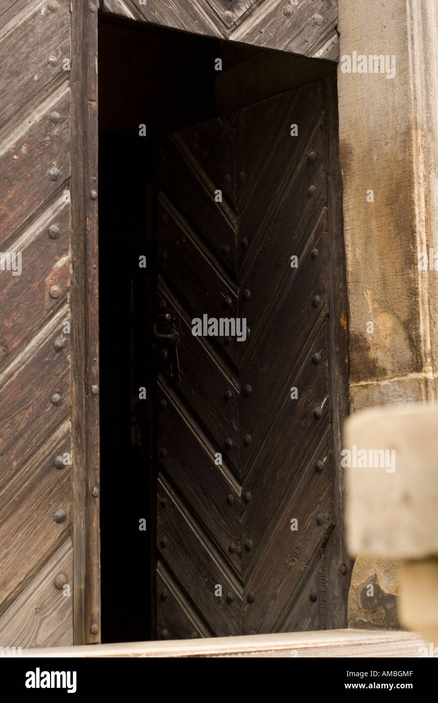 Keyhole in church door hi-res stock photography and images - Alamy