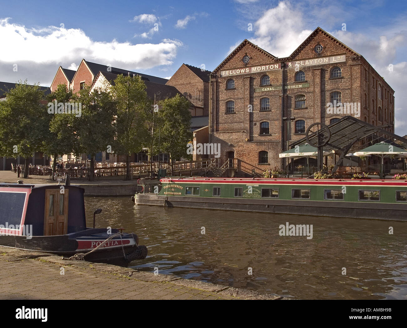 Nottinghamshire canals hi-res stock photography and images - Alamy