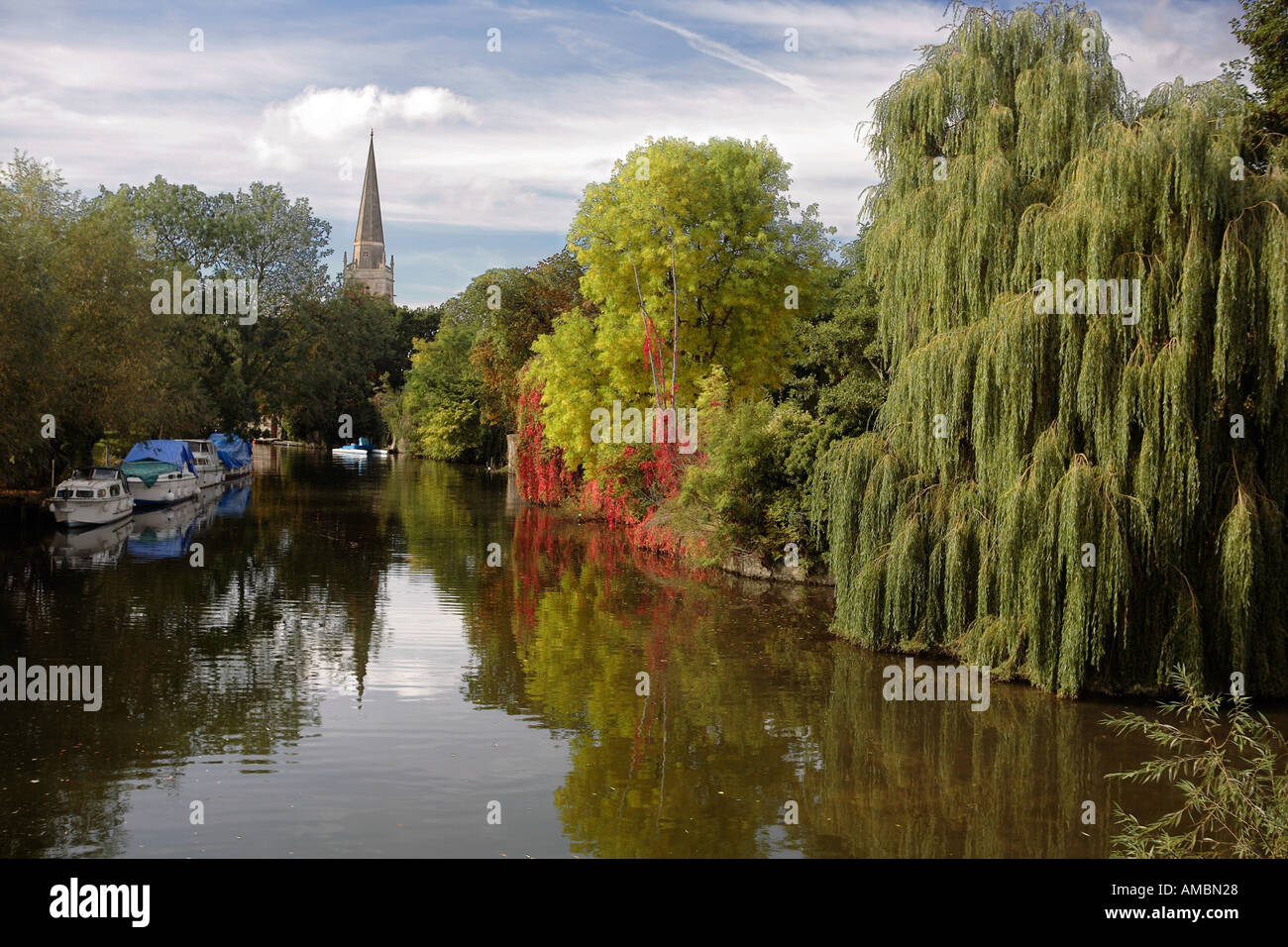 River thames england hi-res stock photography and images - Alamy
