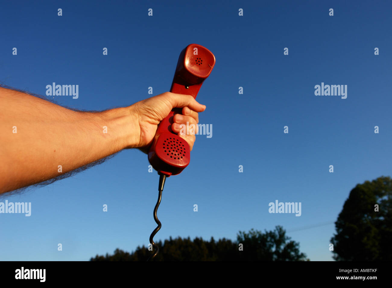 Phone ringing in hand hi-res stock photography and images - Alamy