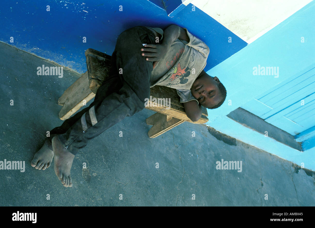 Nairobi homeless child Stock Photo - Alamy