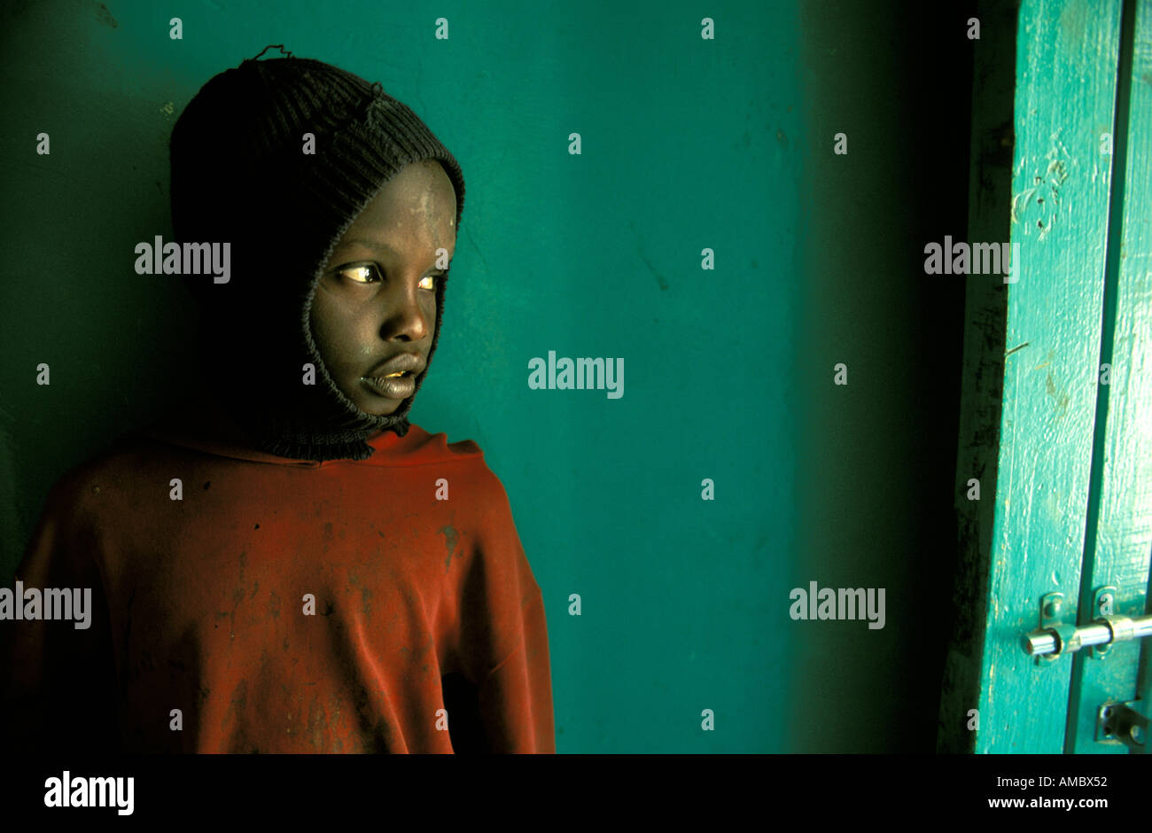 Nairobi homeless child Stock Photo - Alamy