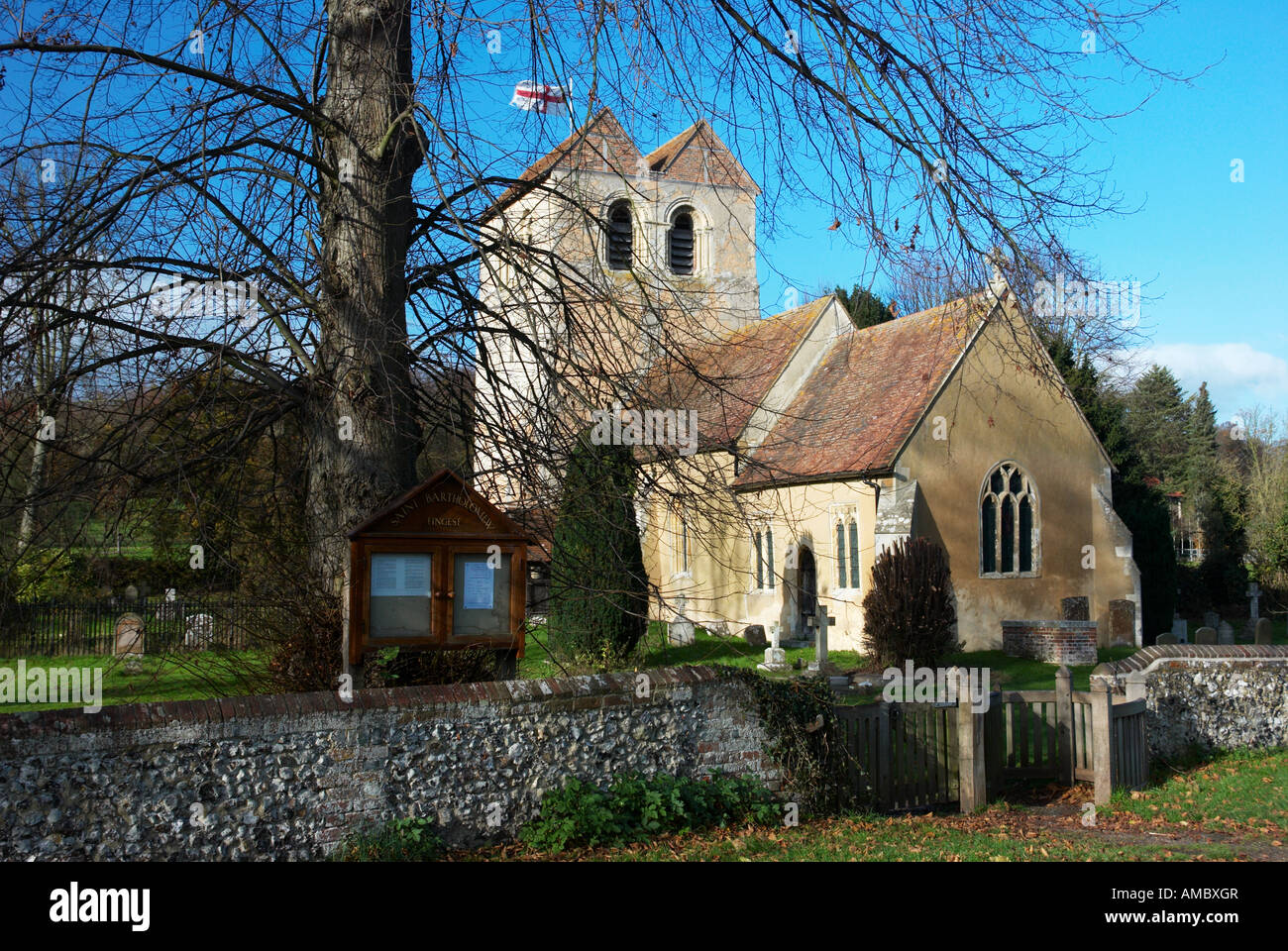 Chilterns church hi-res stock photography and images - Alamy