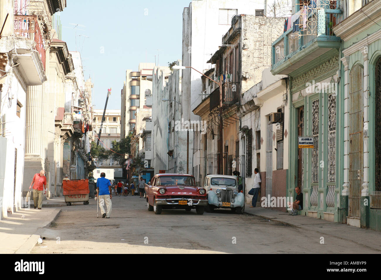 Streetscene with traffic jam hi-res stock photography and images - Alamy