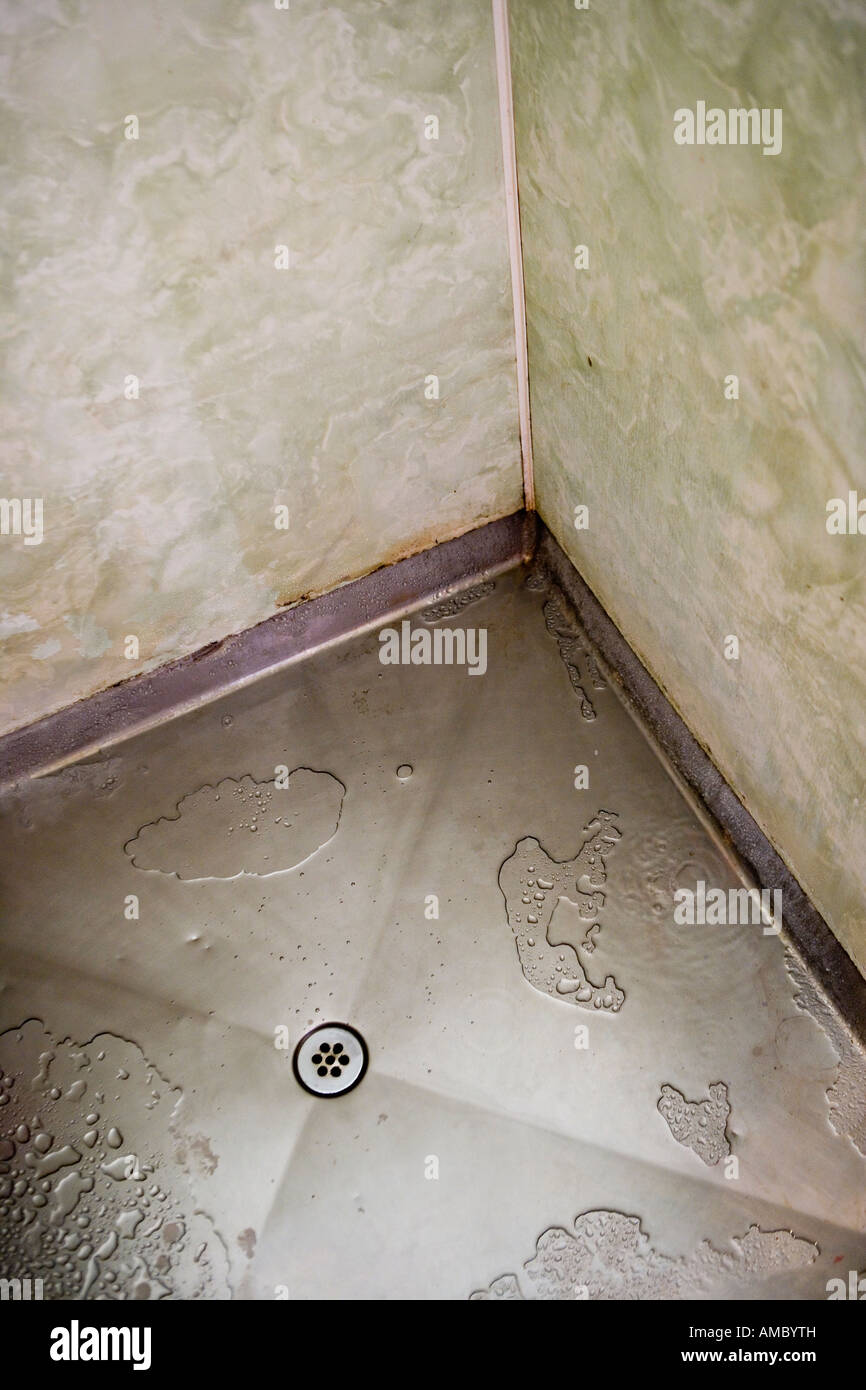 Old fashioned shower hi-res stock photography and images - Alamy