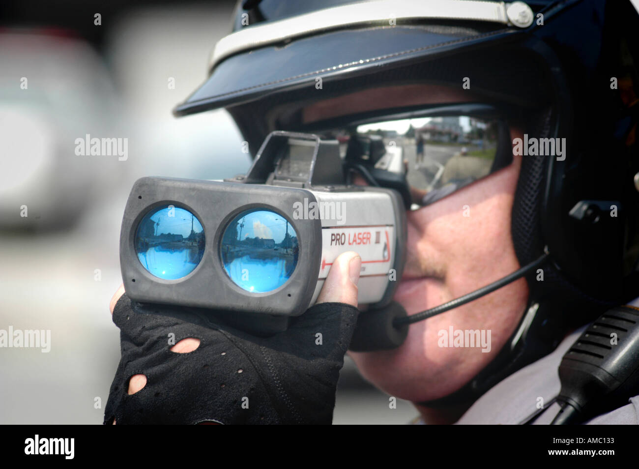 Police Officer in Georgia catching fast driver going over speed limits ...