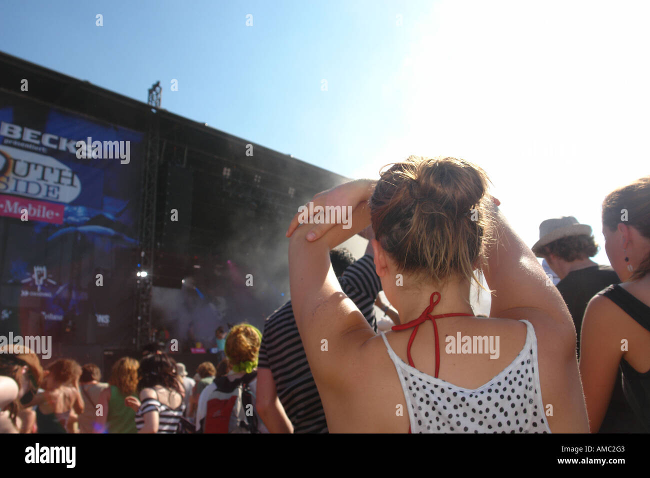 Show stage stage live music sound open air outside hi-res stock photography and images - Alamy