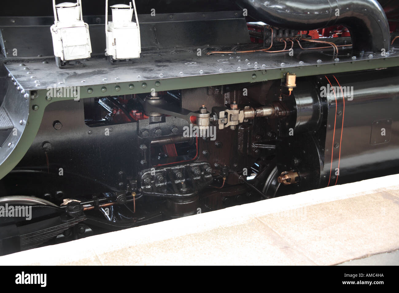 6024 King Edward I steam locomotive pulling The Torbay Express Stock ...