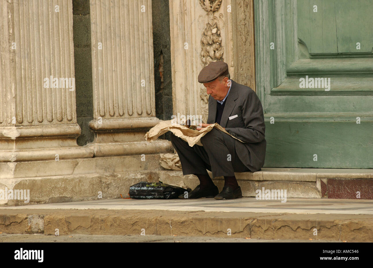 Italy man suits hi-res stock photography and images - Alamy