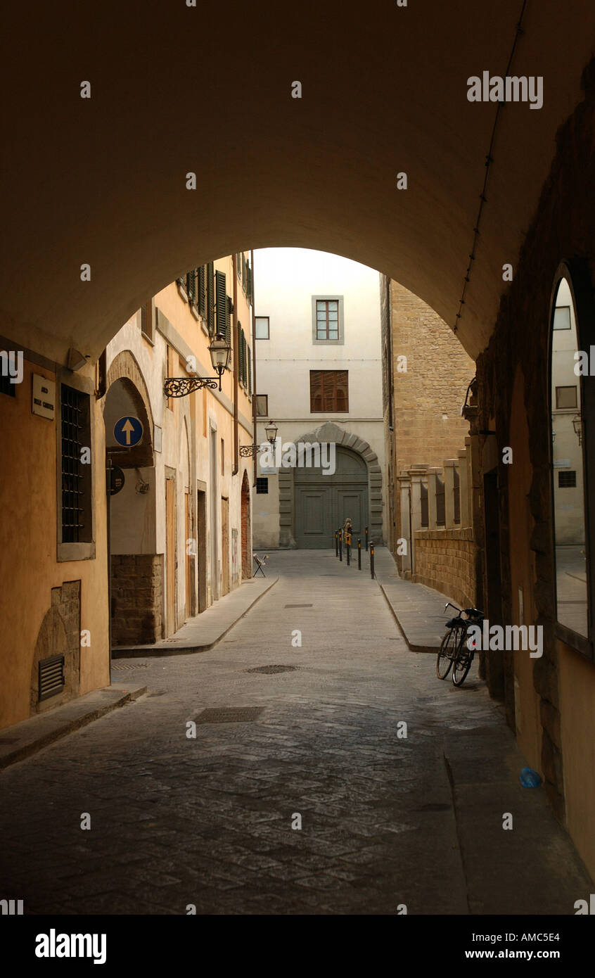 Florence Italy Alley alleys architecture architectural arch arches ...