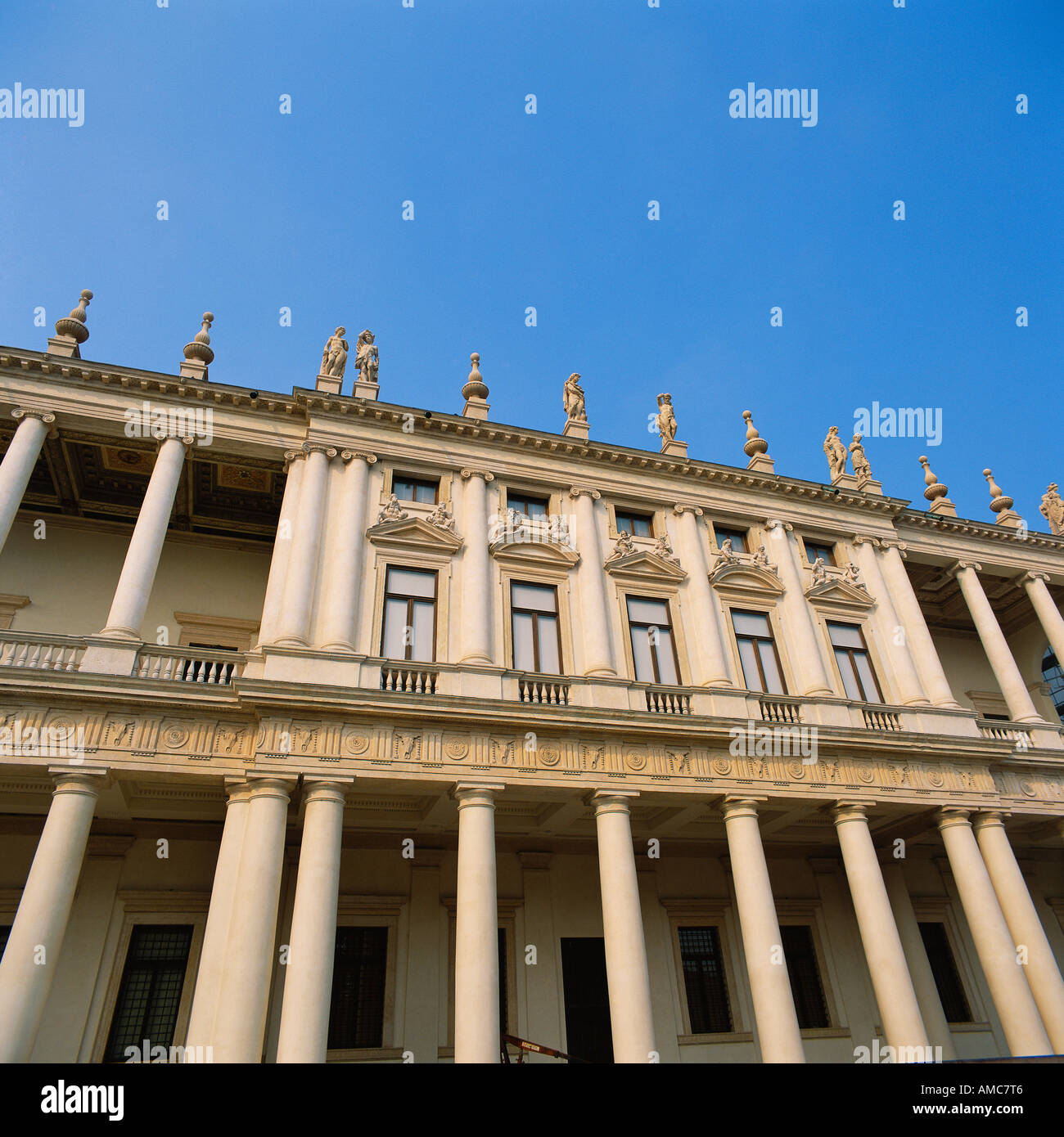 Vicenza palazzo chiericati italy hi-res stock photography and images ...