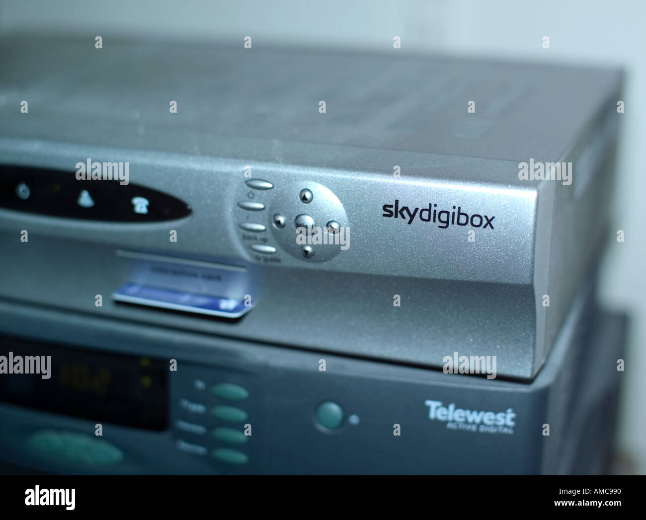Digibox hi-res stock photography and images - Alamy
