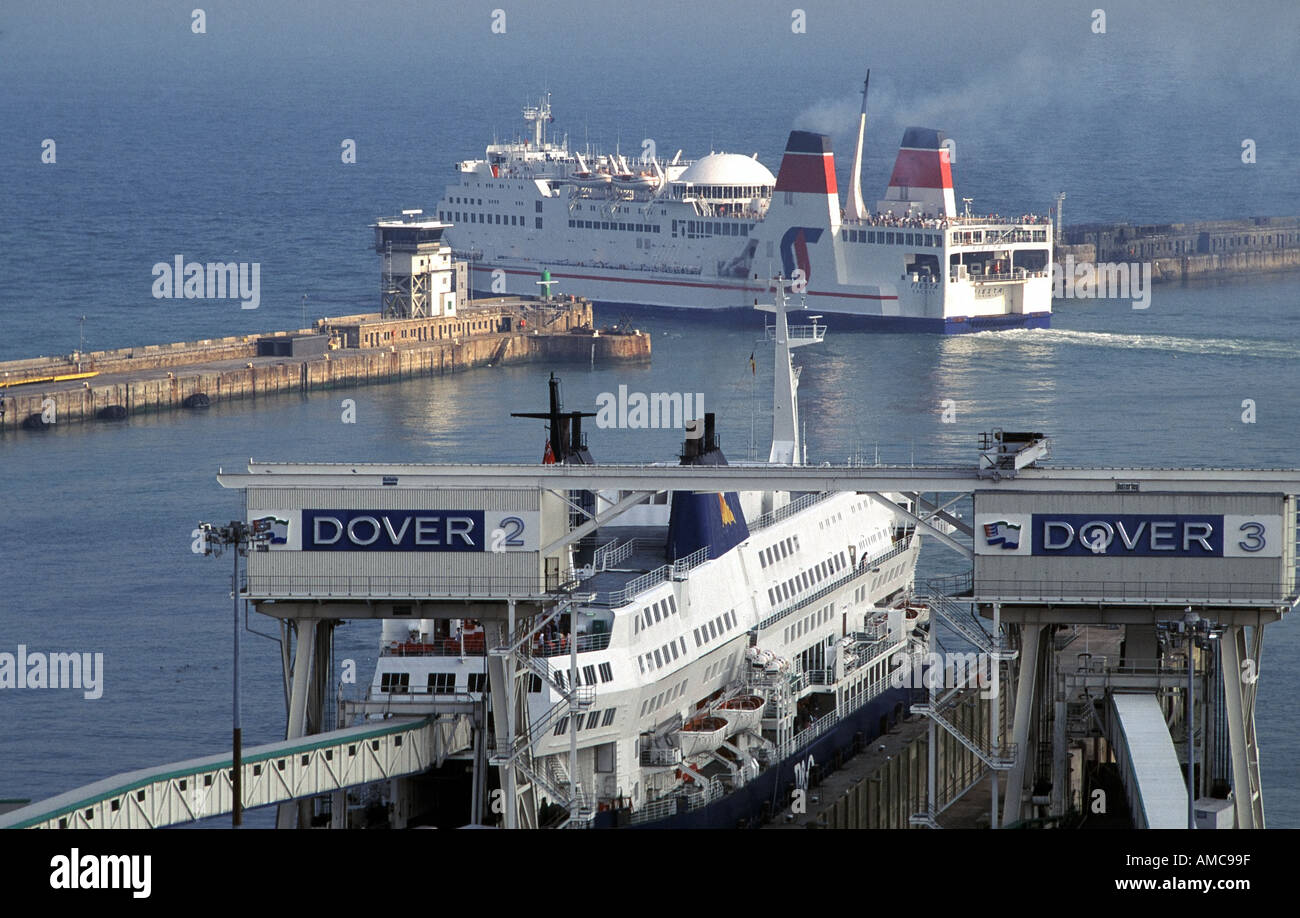 Port of dover overview hi-res stock photography and images - Alamy