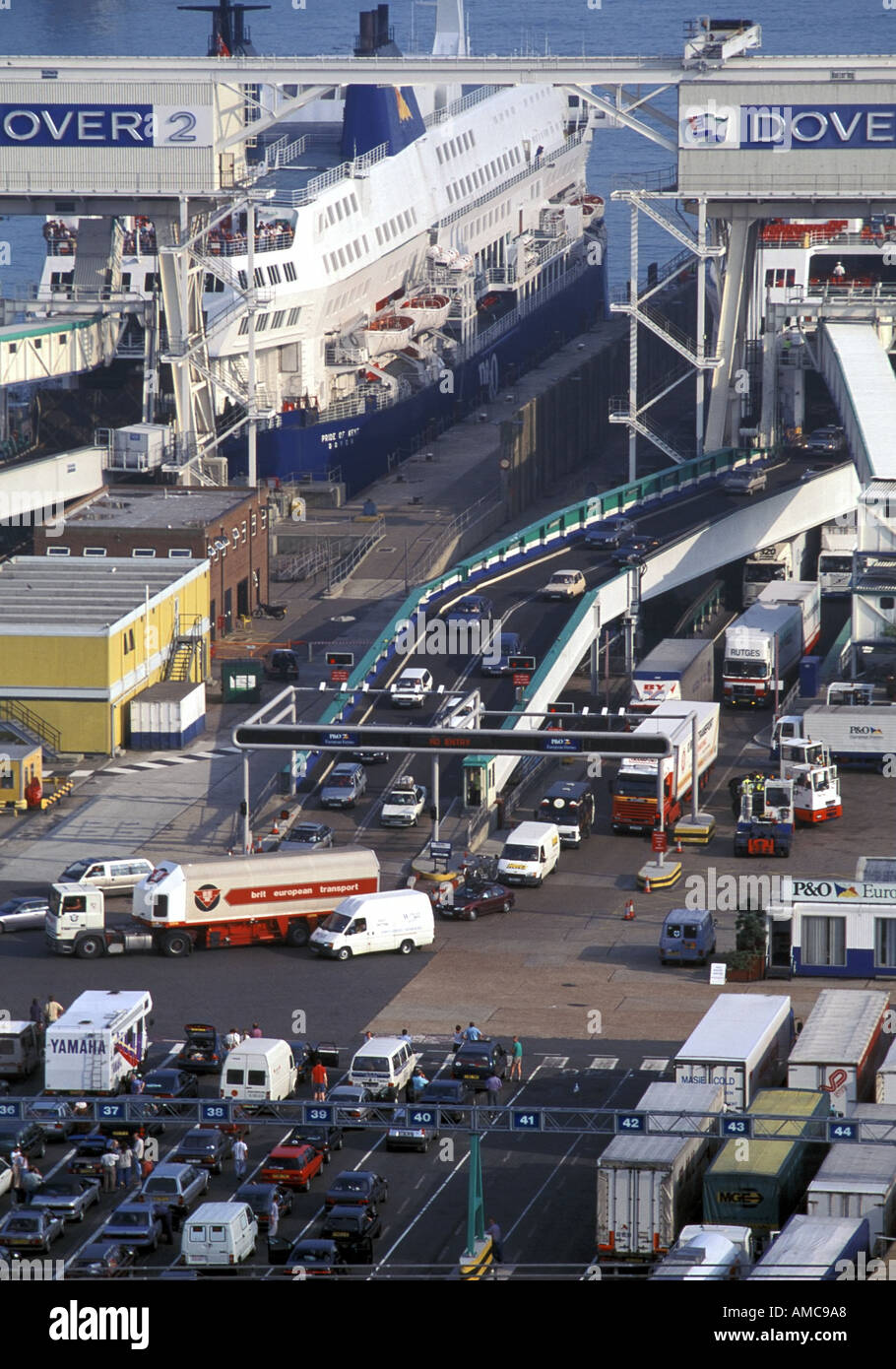Port of dover overview hi-res stock photography and images - Alamy