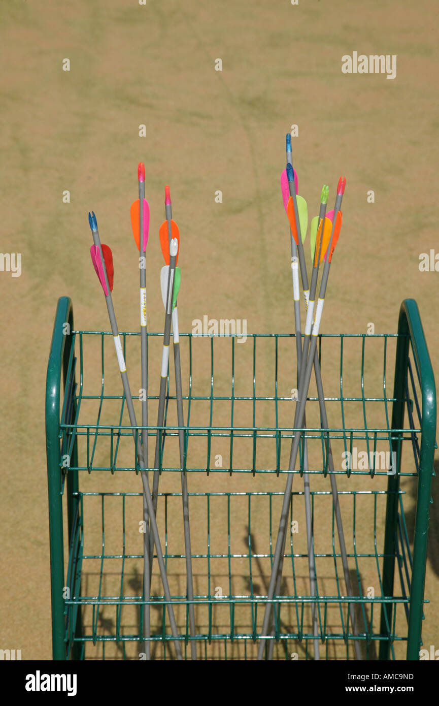 Archery arrows hi-res stock photography and images - Alamy