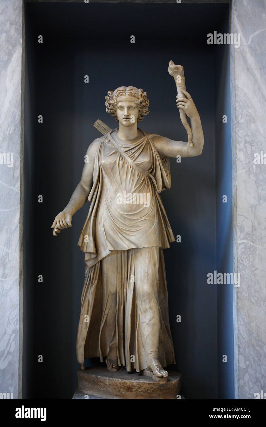 Artemis statue ancient rome hi-res stock photography and images - Alamy